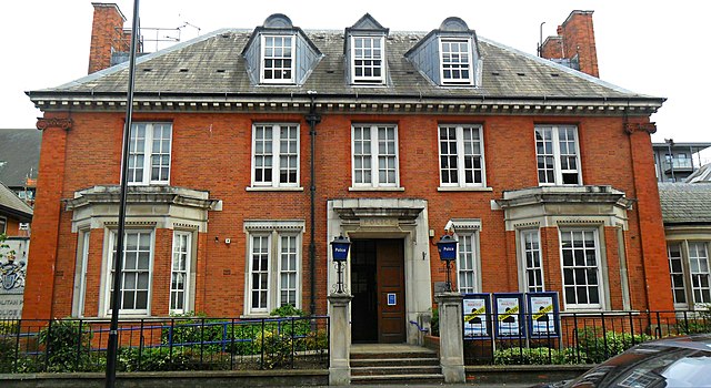 Navigating Sutton Police Station with Defence Lawyers | Your Legal Guide